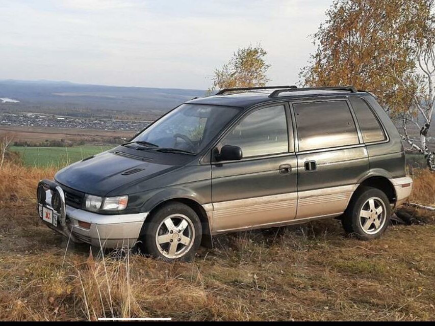 Купить б/у Mitsubishi RVR I 1.8 AT (120 л.с.) 4WD бензин автомат в Курагино: зелёный Митсубиси ...