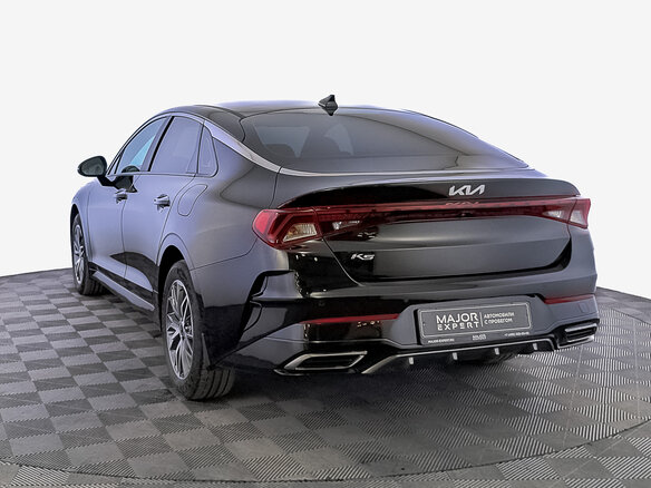 Купить б/у Kia K5 III 2.0 AT (150 л.с.) бензин автомат в Москве: чёрный Киа к5 III седан 2022 ...