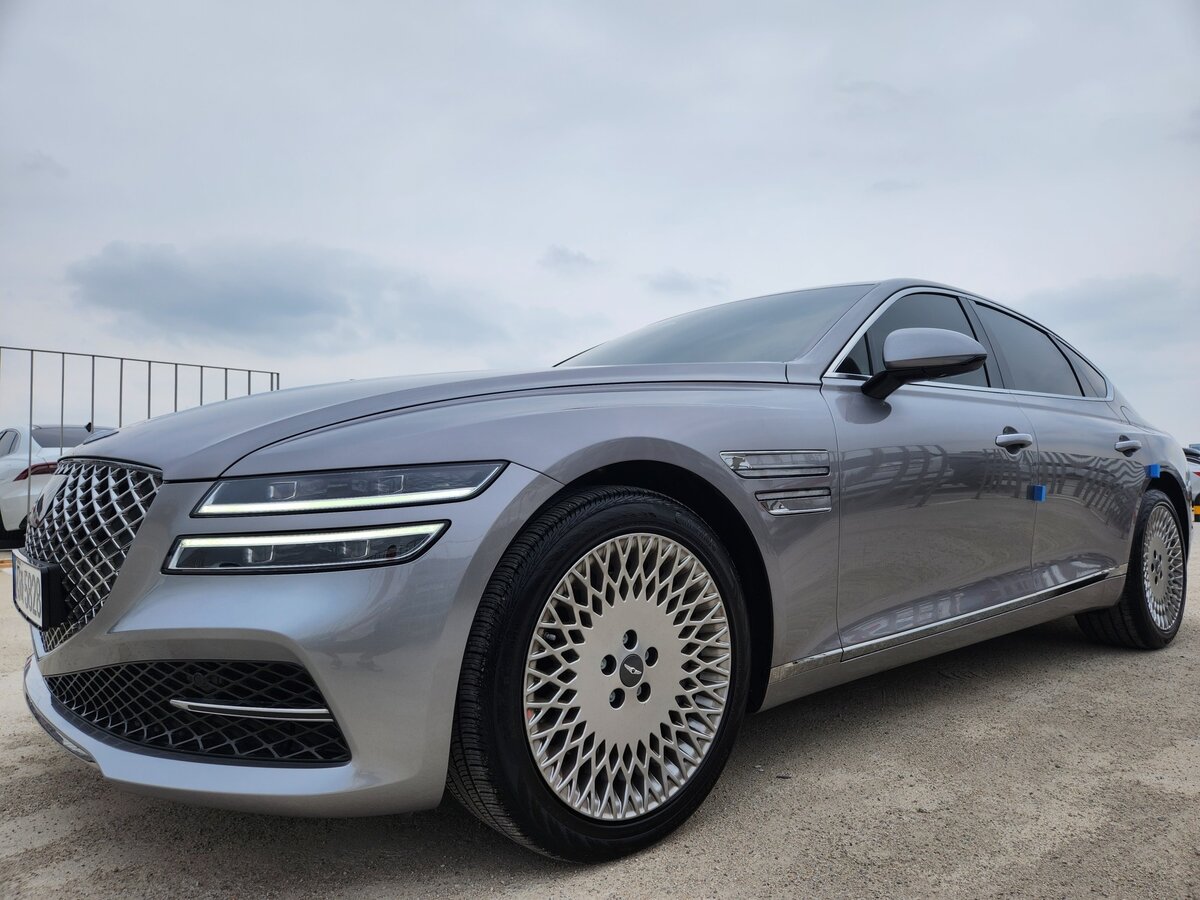 Купить б/у Genesis G80 II 3.5 AT (379 л.с.) 4WD бензин автомат во Владивостоке: серый Генезис ...