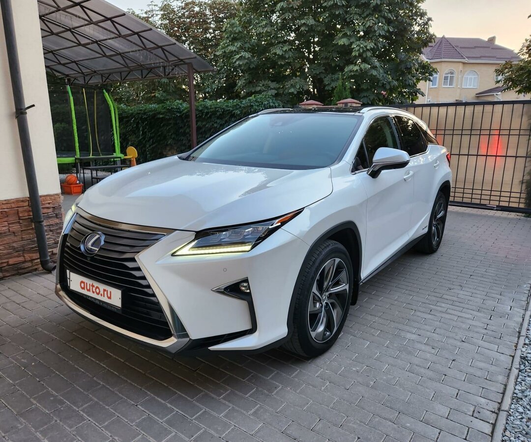 Купить б/у Lexus RX IV 450h 3.5hyb CVT (263 л.с.) 4WD гибрид вариатор в Таганроге: белый Лексус ...