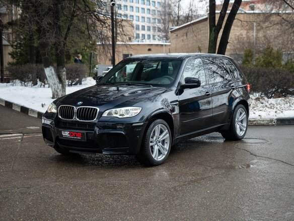 Купить б/у BMW X5 M I (E70) 4.4 AT (555 л.с.) 4WD бензин автомат в Москве: синий БМВ Х5 М I (E70 ...