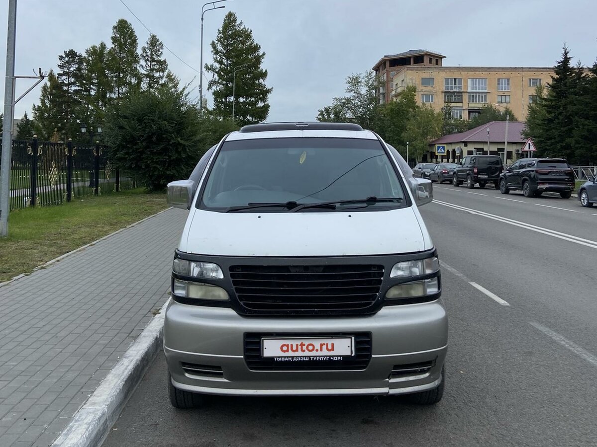 Купить б/у Nissan Elgrand I (E50) 3.2d AT (150 л.с.) 4WD дизель автомат в Кызыле: серый Ниссан ...
