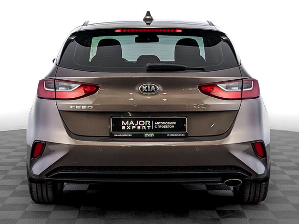 Купить б/у Kia Ceed III 1.6 AT (128 л.с.) бензин автомат в Москве: коричневый Киа Сид III ...