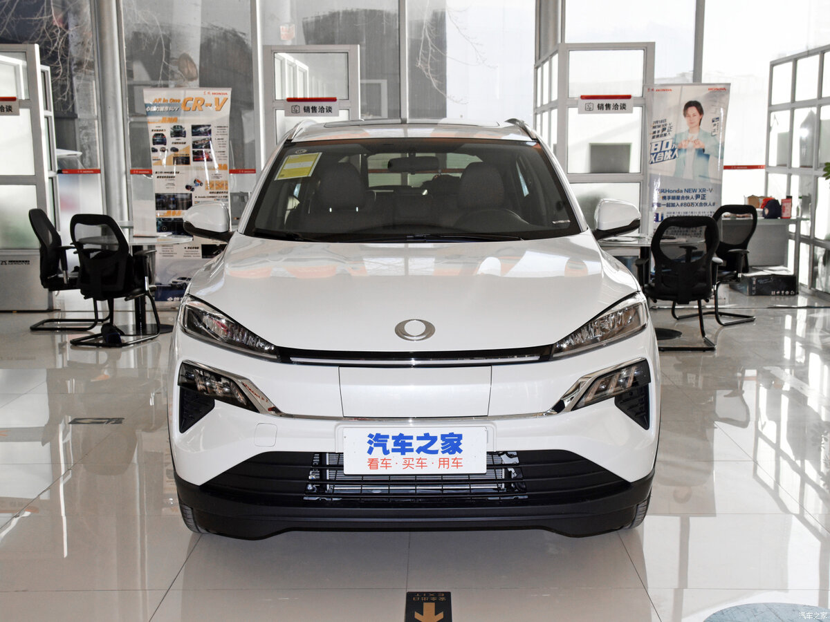 Купить б/у Ciimo (Dongfeng-Honda) M-NV I Electro AT (120.0 кВт) электро ...