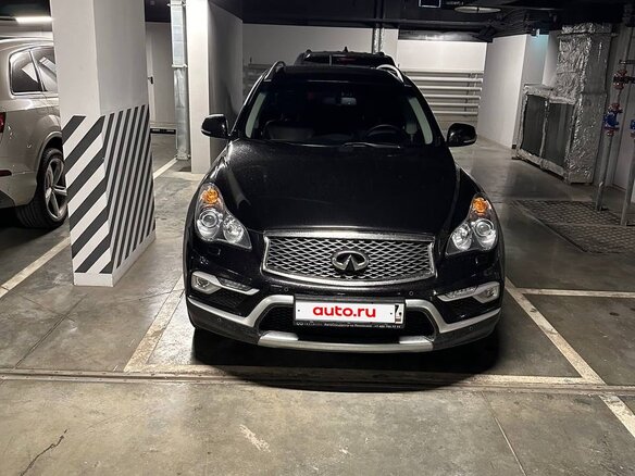 Купить б/у Infiniti QX50 I Рестайлинг 2.5 AT (222 л.с.) 4WD бензин автомат в Москве: чёрный ...