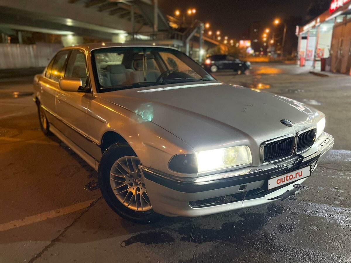 Купить б/у BMW 7 серии III (E38) 728i 2.8 AT (193 л.с.) бензин автомат в Люберцах: серебристый ...