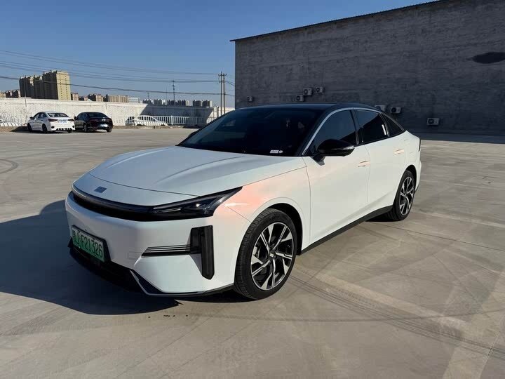 Купить б/у Geely Galaxy L6 2023-2025 125 km 1.5hyb AT (390 л.с.) гибрид автомат во Владивостоке ...