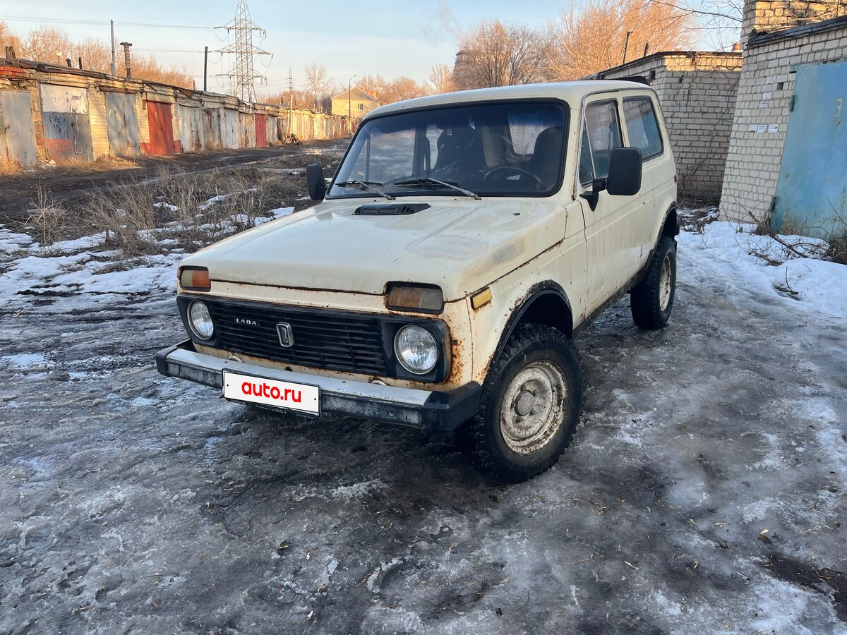Купить б/у Lada (ВАЗ) 2121 (4x4) I 1.6 MT (75 л.с.) 4WD бензин механика в Саратове: бежевый Лада ...