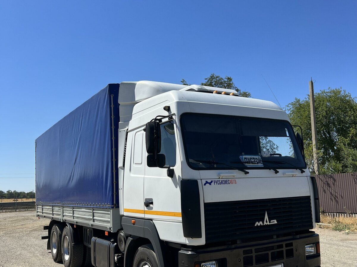 Купить б/у МАЗ 6312 в Раздольном: белый бортовой грузовик 2012 года по ...