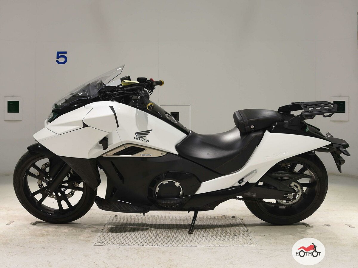 Купить б/у Honda NM4 инжектор Роботизированная с двумя сцеплениями в Москве: белый круизер 2014 ...