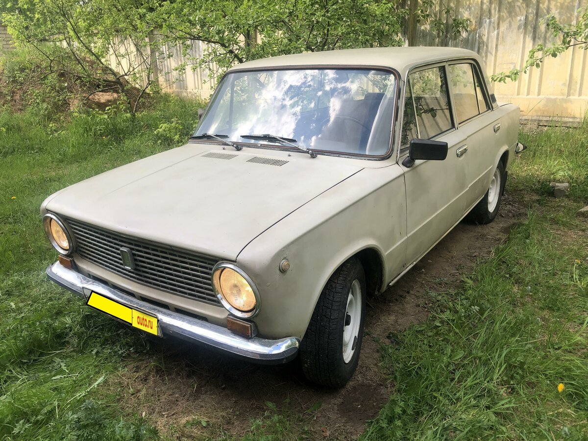 Купить б/у Lada (ВАЗ) 2101 1970-1988 21013 1.2 MT (64 л.с.) бензин механика в Калуге: бежевый ...