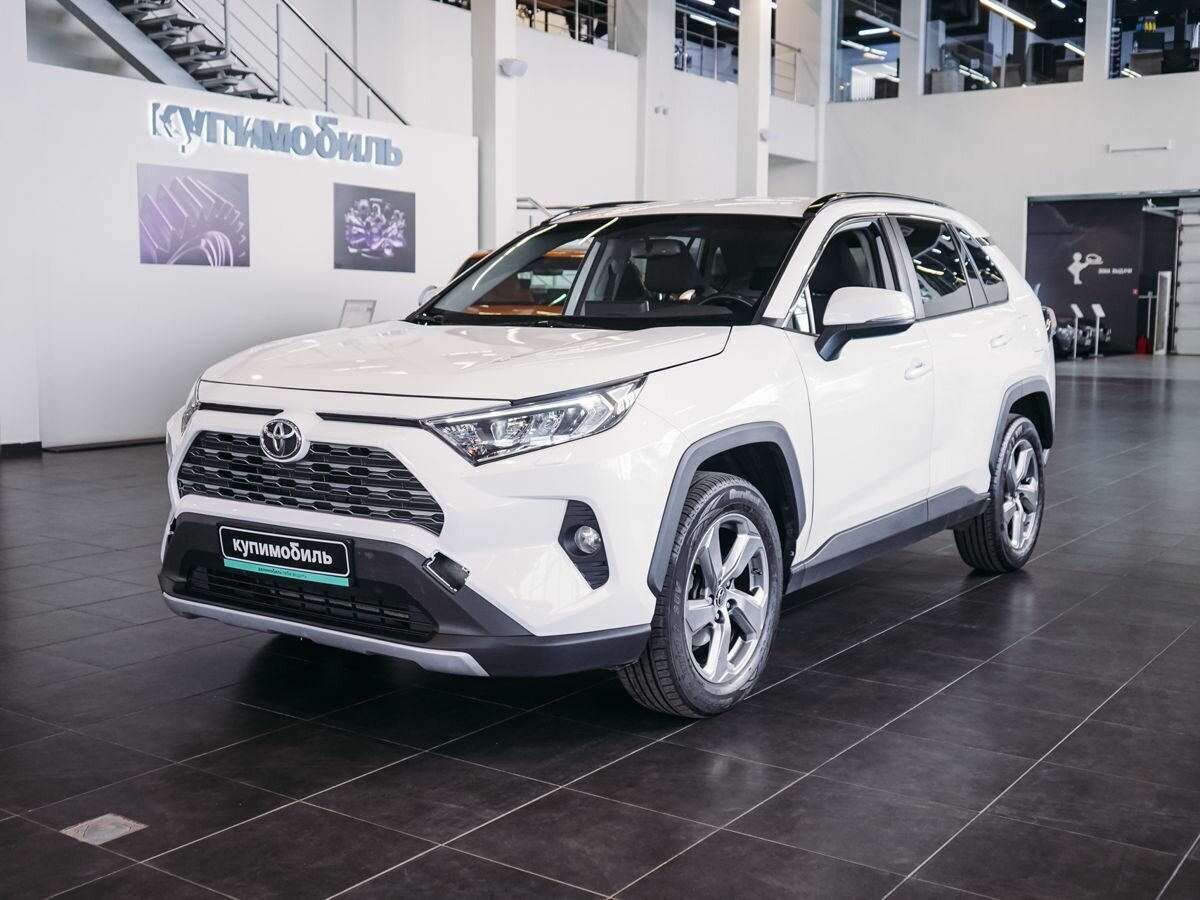 Купить б/у Toyota RAV4 V (XA50) 2.0 CVT (149 л.с.) бензин вариатор в Москве: белый Тойота Рав4 V ...