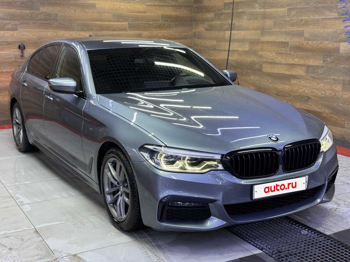 Купить б/у BMW 5 серии VII (G30/G31) 530i xDrive 2.0 AT (249 л.с.) 4WD бензин автомат в Москве ...