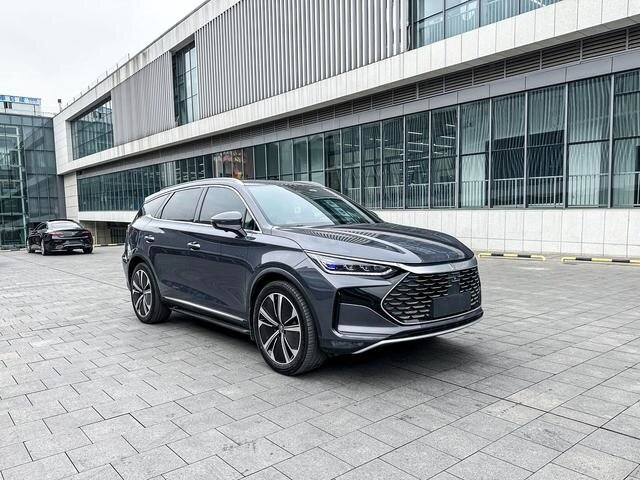 Купить б/у BYD Tang II Рестайлинг DM-p 1.5hyb AT (615 л.с.) 4WD гибрид автомат во Владивостоке ...