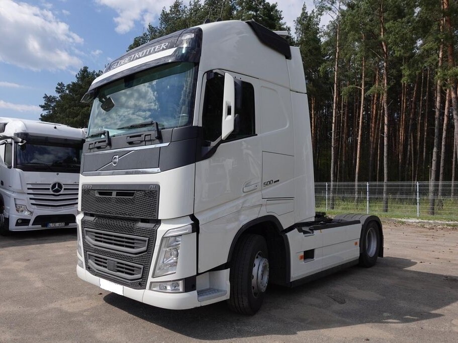 Купить б/у Volvo FH дизель автомат в Калининграде: белый 2020 года на ...