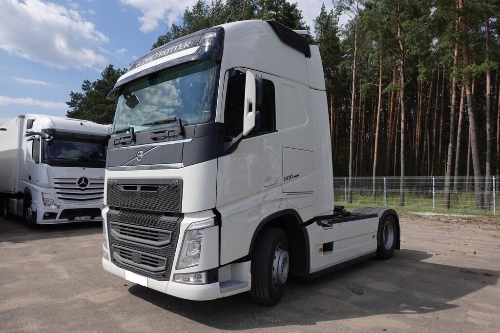 Купить б/у Volvo FH дизель автомат в Калининграде: белый 2020 года на ...