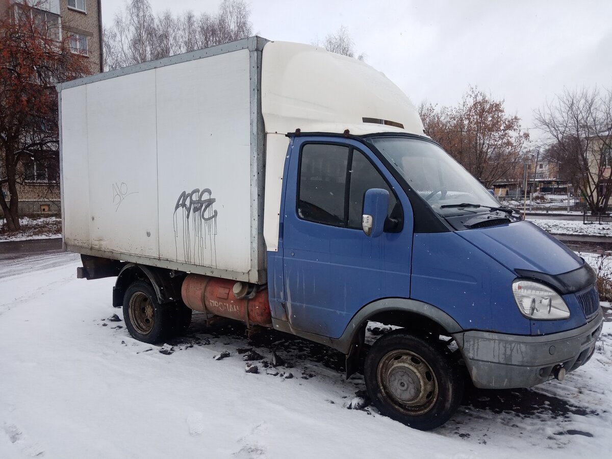 Купить б/у ГАЗ ГАЗель (3302) бензин-газ механика в Ревде: синий изотермический кузов 2006 года ...