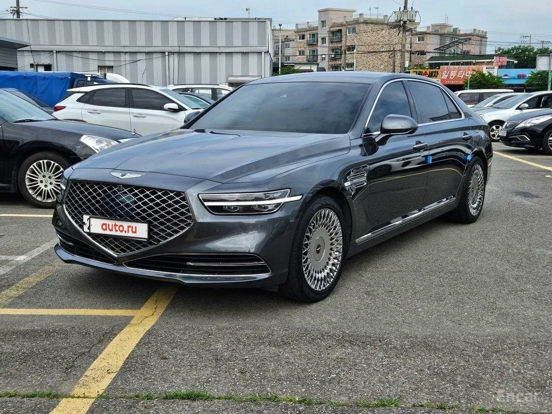 Купить б/у Genesis G90 I Рестайлинг 3.8 AT (309 л.с.) 4WD бензин автомат во Владивостоке: чёрный ...
