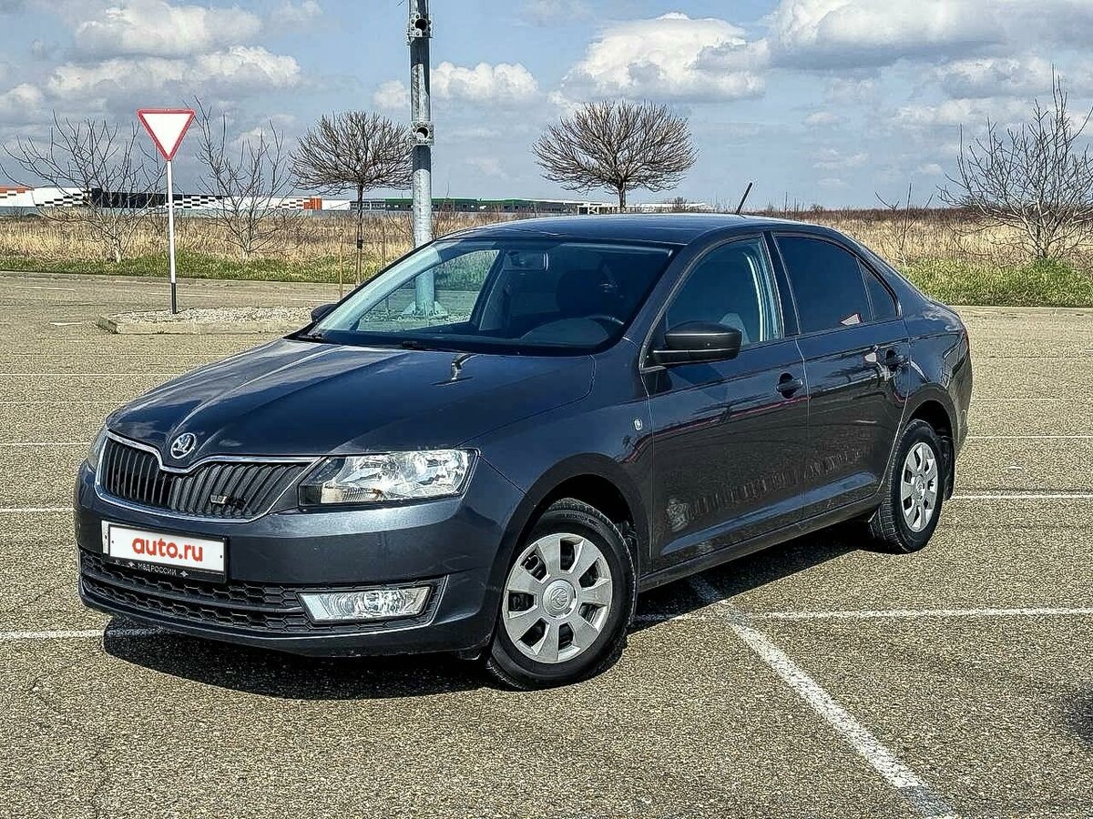 Купить б/у Skoda Rapid I 1.6 MT (90 л.с.) бензин механика в Краснодаре ...