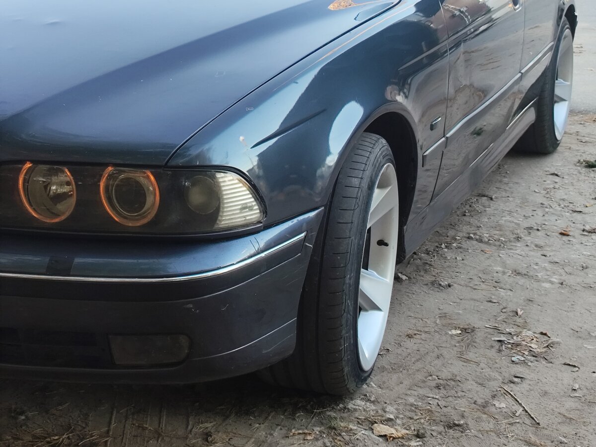 Купить б/у BMW 5 серии IV (E39) 523i 2.5 MT (170 л.с.) бензин механика в Нижнем Новгороде: серый ...