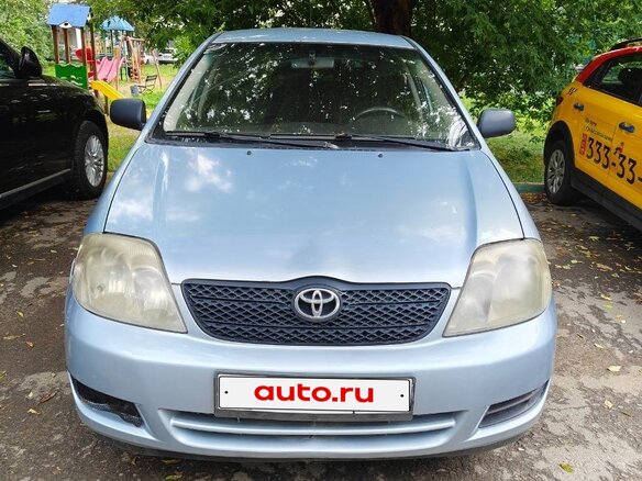 Купить б/у Toyota Corolla IX (E120, E130) 1.6 AT (110 л.с.) бензин автомат в Москве: голубой ...