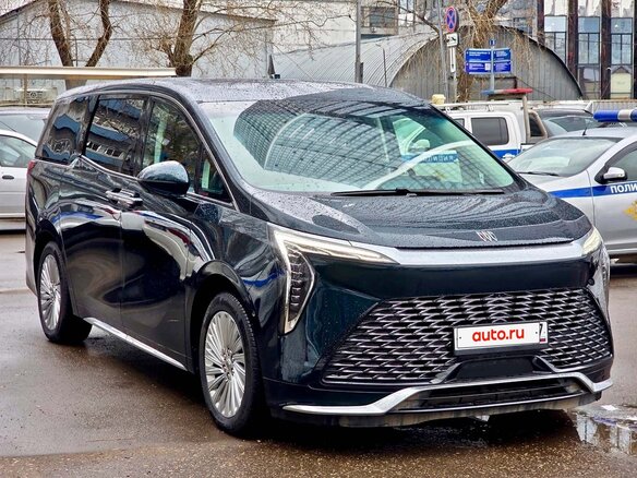 Купить б/у Buick GL8 IV Century 2.0 AT (230 л.с.) бензин автомат в Москве: зелёный Бьюик гл8 IV ...