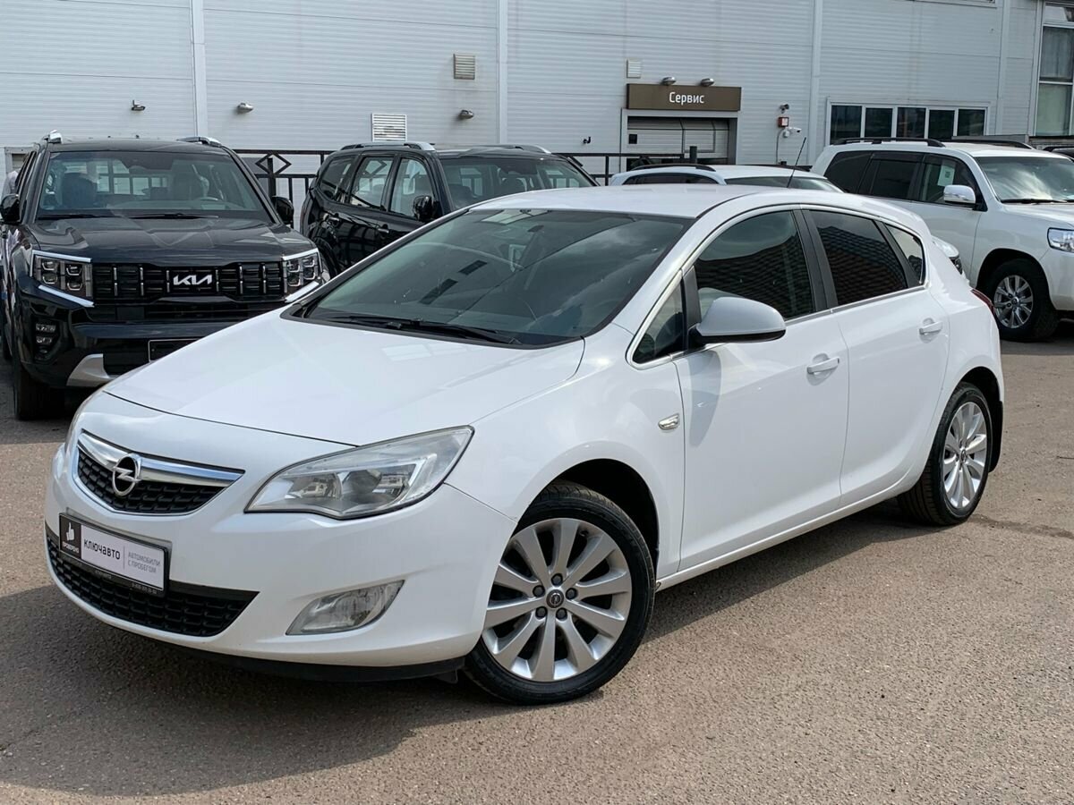 Купить б/у Opel Astra J 1.4 AT (140 л.с.) бензин автомат в Москве ...
