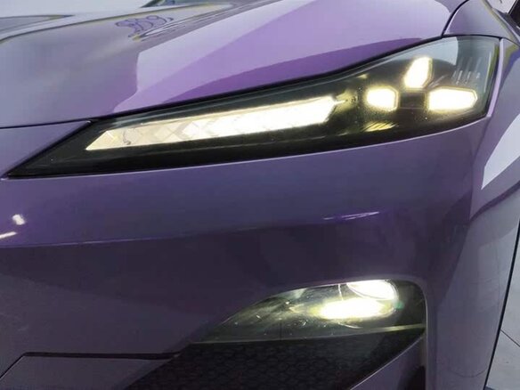 Купить б/у Changan Deepal SL03 2022-2025 58.1kWh Electro AT (190.0 кВт) электро автомат в ...