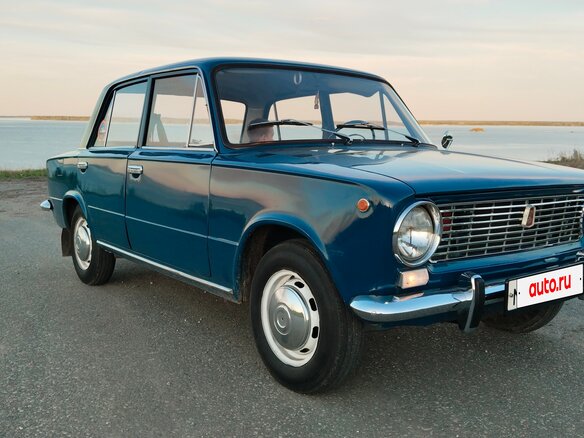Купить б/у Lada (ВАЗ) 2101 1970-1988 1.2 MT (59 л.с.) бензин механика в Сызрани: синий Лада 2101 ...