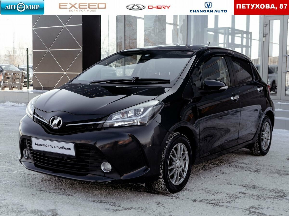 Купить б/у Toyota Vitz III (XP130) Рестайлинг 1.0 CVT (69 л.с.) бензин ...