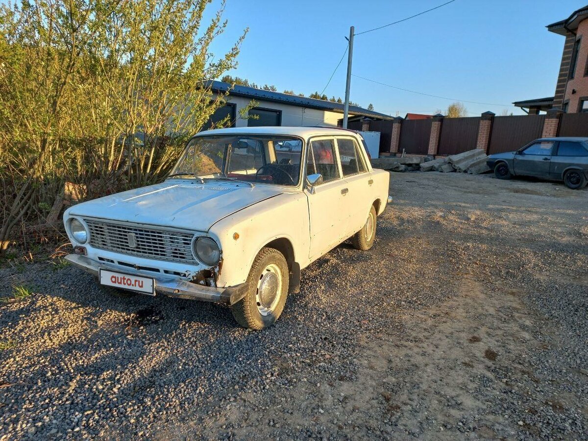 Купить б/у LADA (ВАЗ) 2101 1970-1988 1.2 MT (59 л.с.) бензин механика в Ревде: белый Лада 2101 ...