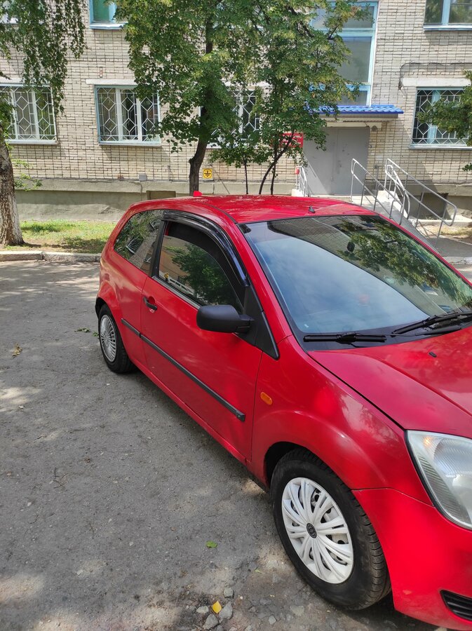 Купить б/у Ford Fiesta Mk5 1.4 MT (80 л.с.) бензин механика в Кургане ...