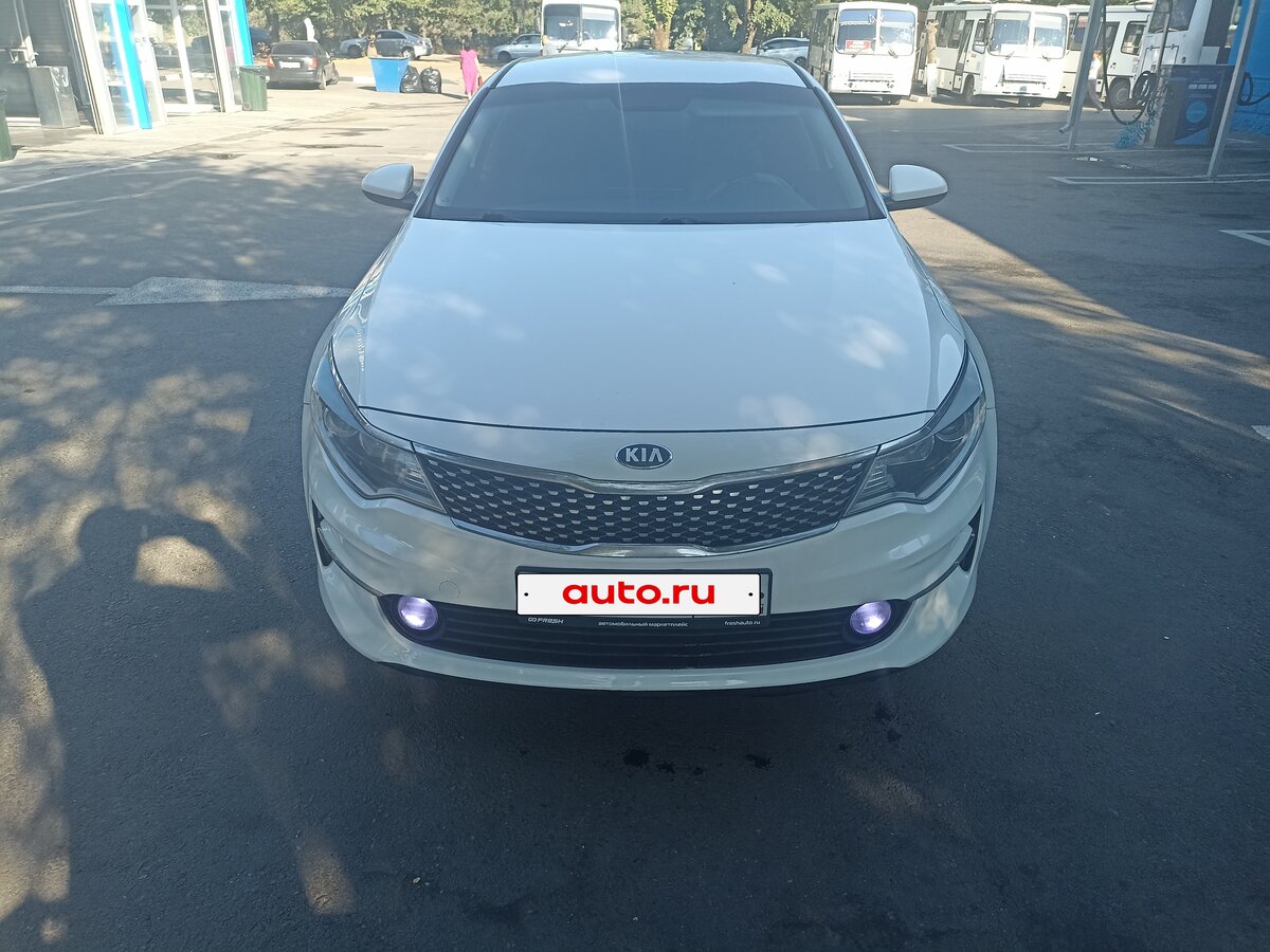 Купить б/у Kia K5 II 2.0 AT (151 л.с.) газ автомат в Ростове-на-Дону: белый Киа к5 II седан 2015 ...