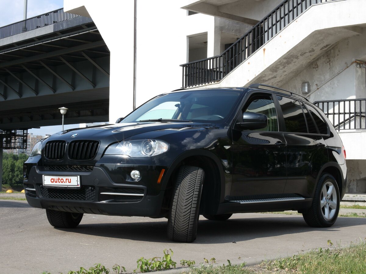 Купить б/у BMW X5 II (E70) 3.0si 3.0 AT (264 л.с.) 4WD бензин автомат в Электростали: белый БМВ ...