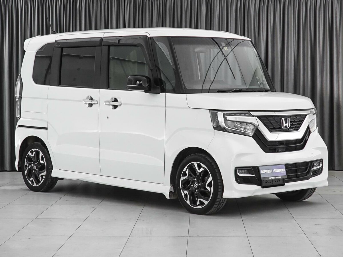 Купить б/у Honda N-BOX II 0.7 CVT (64 л.с.) 4WD бензин вариатор в Москве: белый Хонда н-бокс II ...