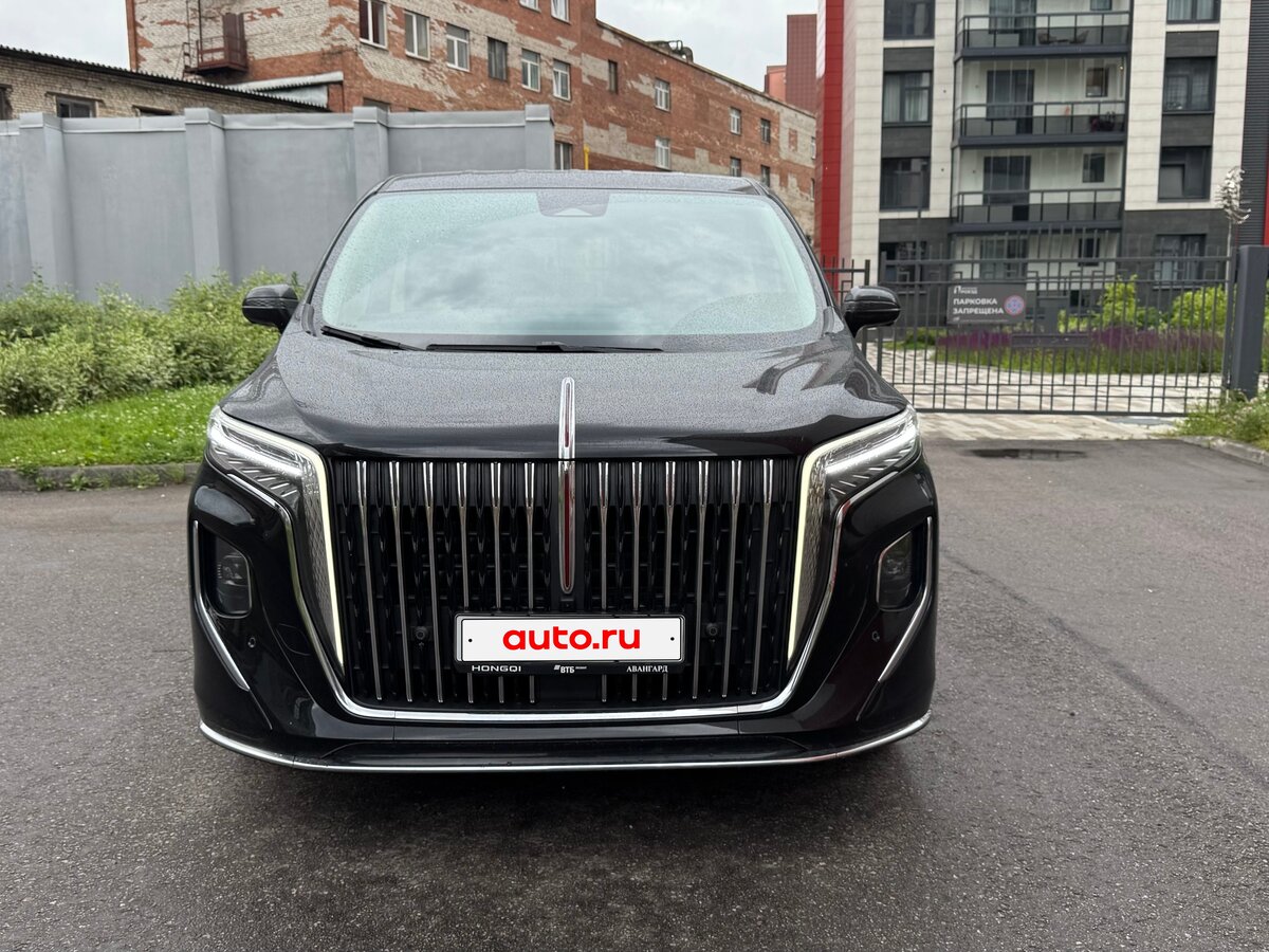 Купить б/у Hongqi HQ9 2022-2025 2.0 AT (245 л.с.) бензин автомат в Санкт-Петербурге: чёрный ...