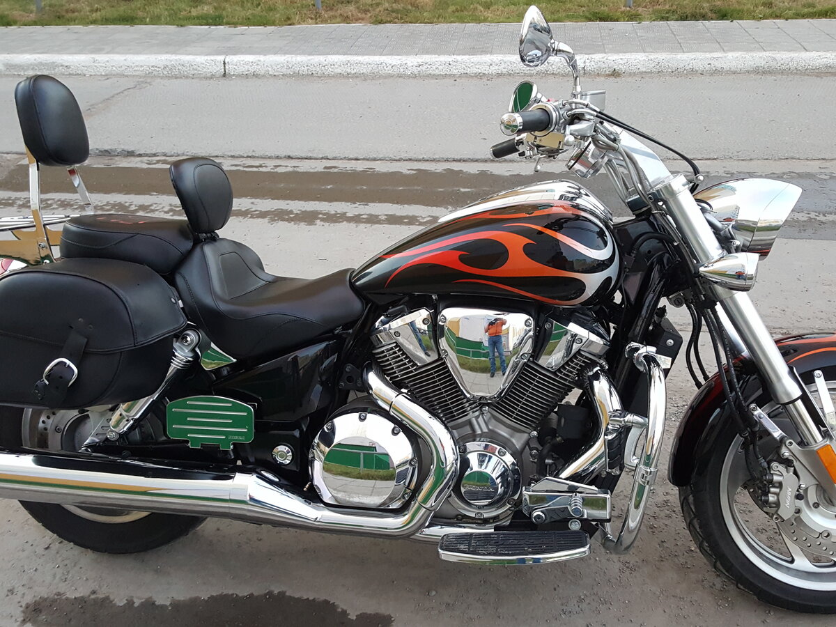 Купить б/у Honda VTX 1800 инжектор 5 передач в Нижневартовске: чёрный ...