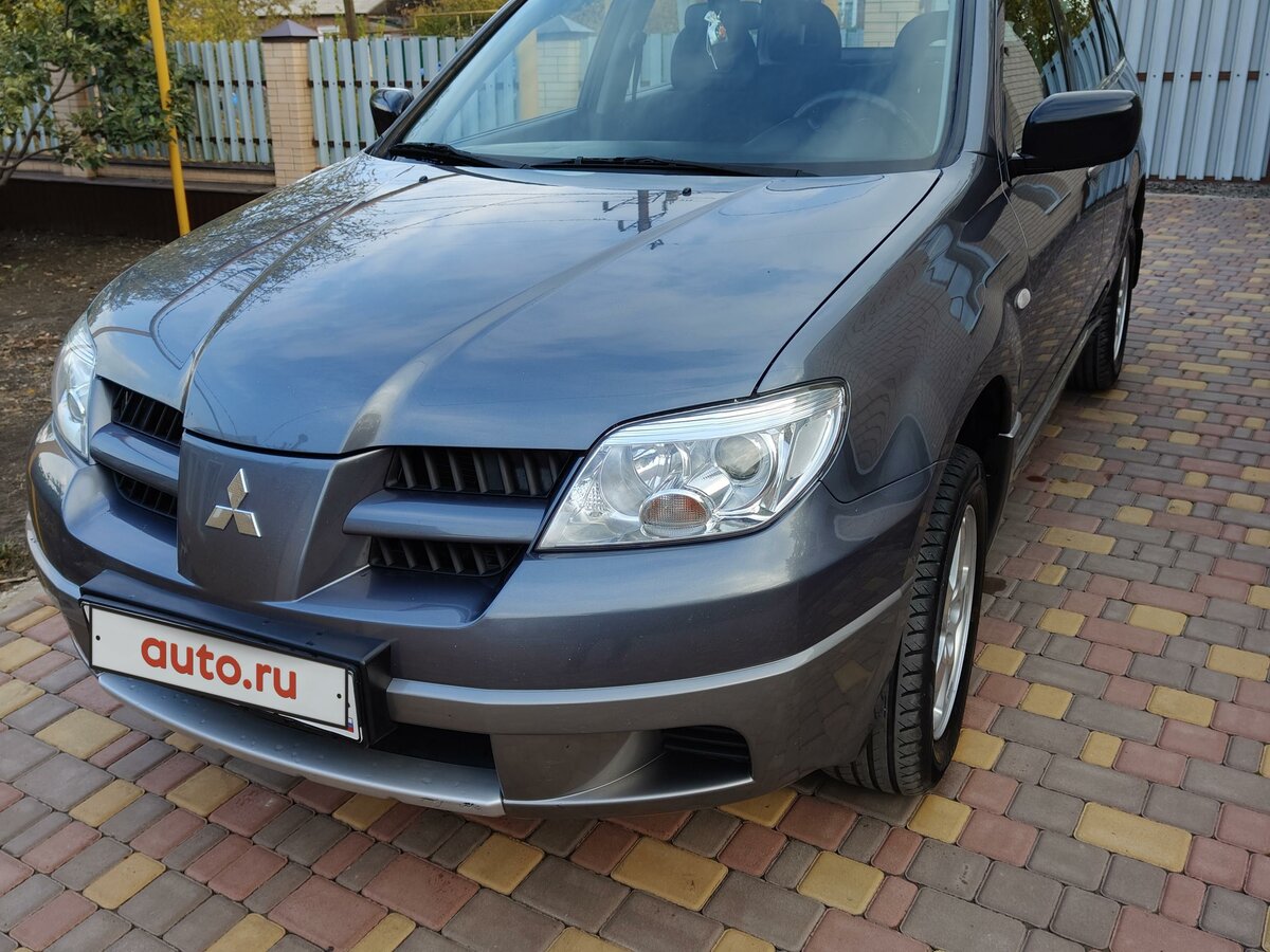 Купить б/у Mitsubishi Outlander I 2.0 MT (136 л.с.) 4WD бензин механика ...