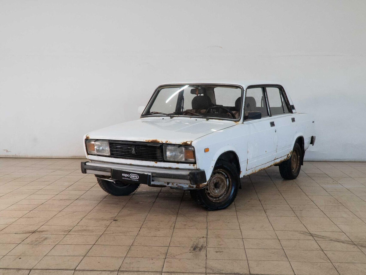 Купить б/у Lada (ВАЗ) 2105 1979-2011 1.5 MT (71 л.с.) бензин механика в Кимовске: белый Лада ...