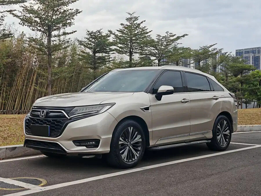 Купить б/у Honda UR-V I Рестайлинг 2.0 AT (272 л.с.) бензин автомат во Владивостоке: коричневый ...