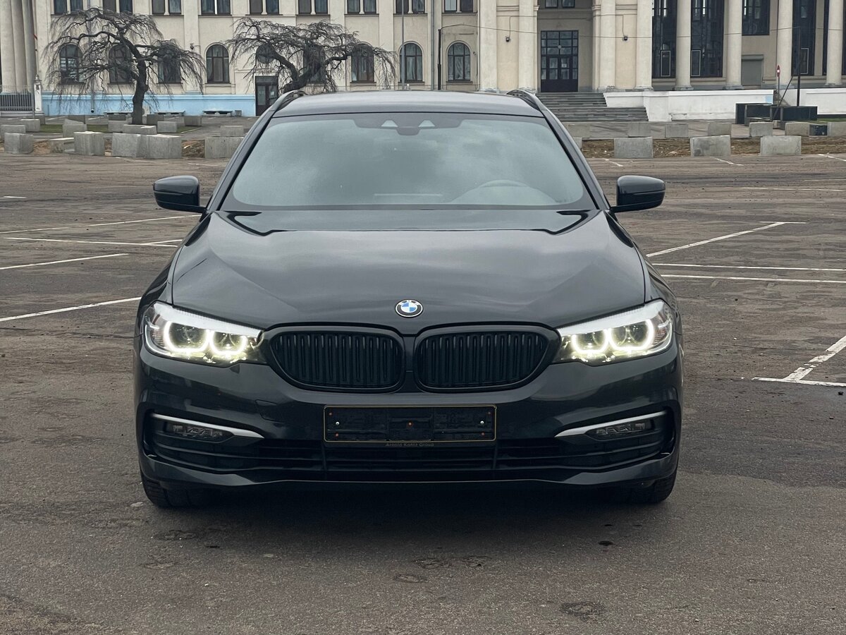 Купить б/у BMW 5 серии VII (G30/G31) 520d xDrive 2.0d AT (190 л.с.) 4WD ...
