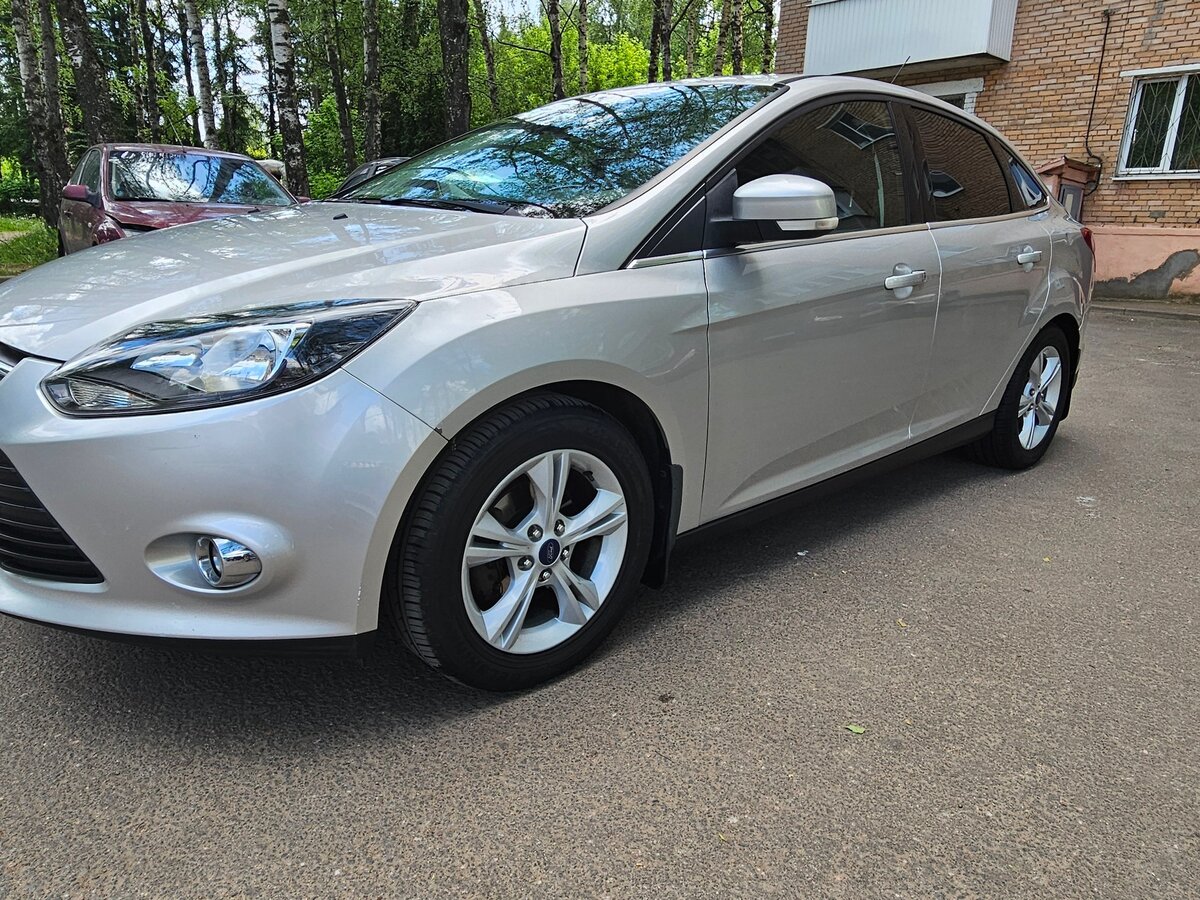 Купить б/у Ford Focus III 1.6 AMT (105 л.с.) бензин робот в Москве ...