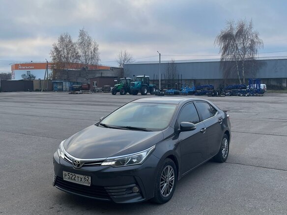 Купить б/у Toyota Corolla XI (E160, E170, E180) Рестайлинг 1 1.6 CVT (132 л.с.) бензин вариатор ...