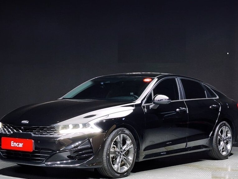 Купить б/у Kia K5 III 2.0 AT (240 л.с.) бензин автомат во Владивостоке: чёрный Киа к5 III седан ...