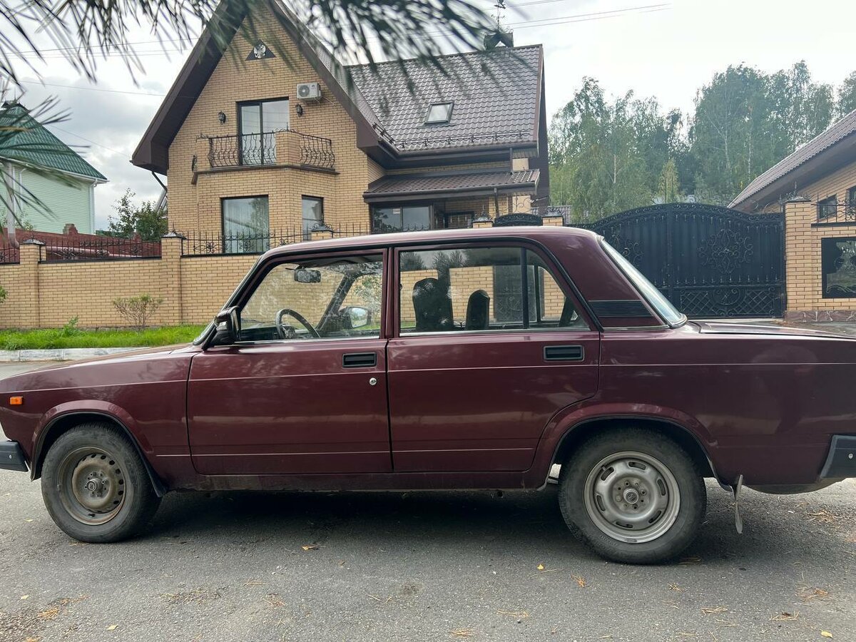 Купить б/у Lada (ВАЗ) 2107 1982-2012 1.6 MT (74 л.с.) бензин механика в Челябинске: красный Лада ...