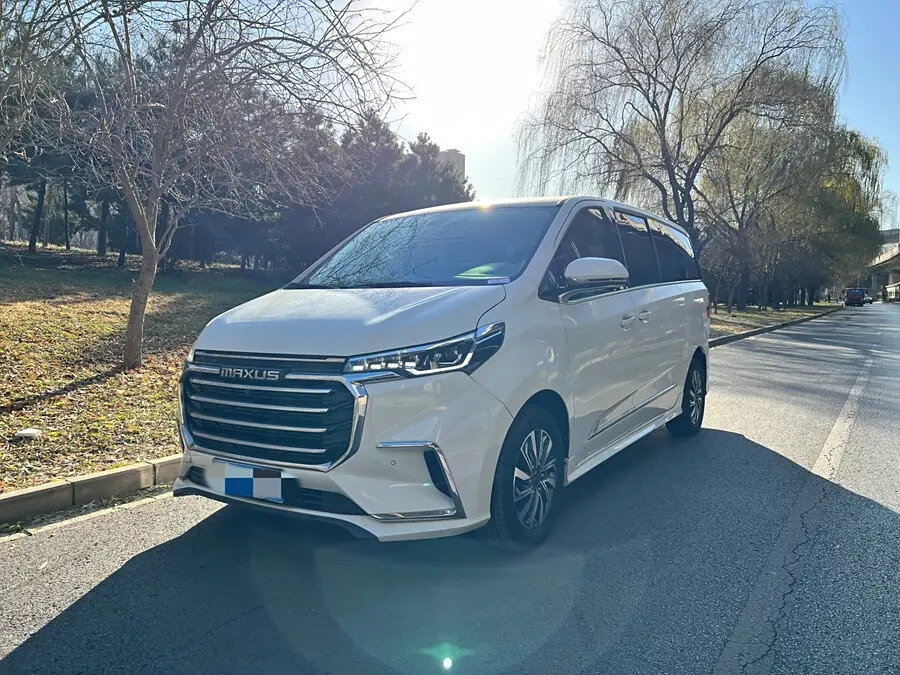 Купить б/у Maxus G20 2019-2025 ES 2.0 AT (224 л.с.) бензин автомат в Благовещенске: белый Максус ...