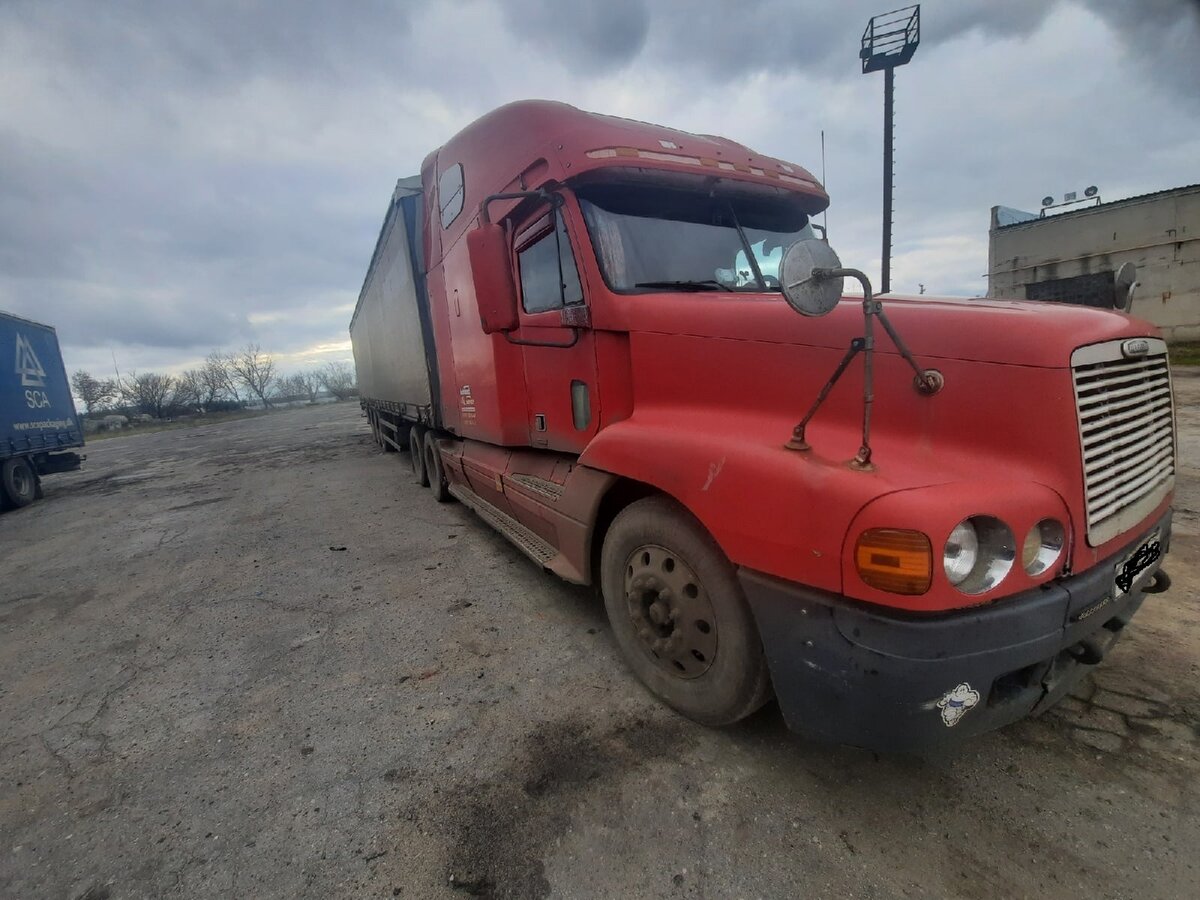 Купить б/у Freightliner Century Class дизель полуавтомат в Волоконовке ...