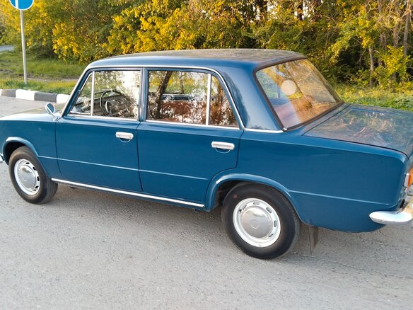 Купить б/у Lada (ВАЗ) 2101 1970-1988 1.2 MT (59 л.с.) бензин механика в Сызрани: синий Лада 2101 ...