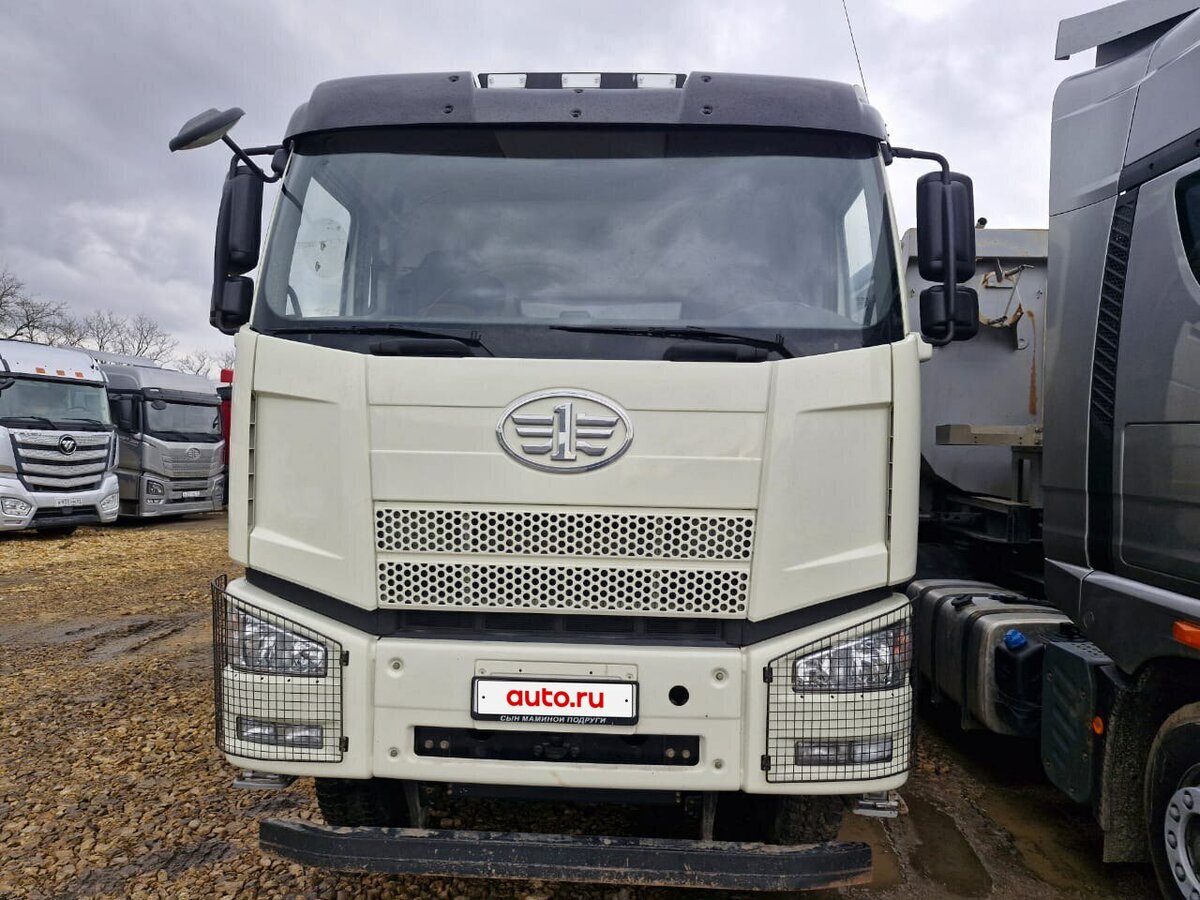 Купить б/у FAW J6 CA3310 дизель механика в Надежде: белый самосвал 2023 года по цене 4 260 000 ...