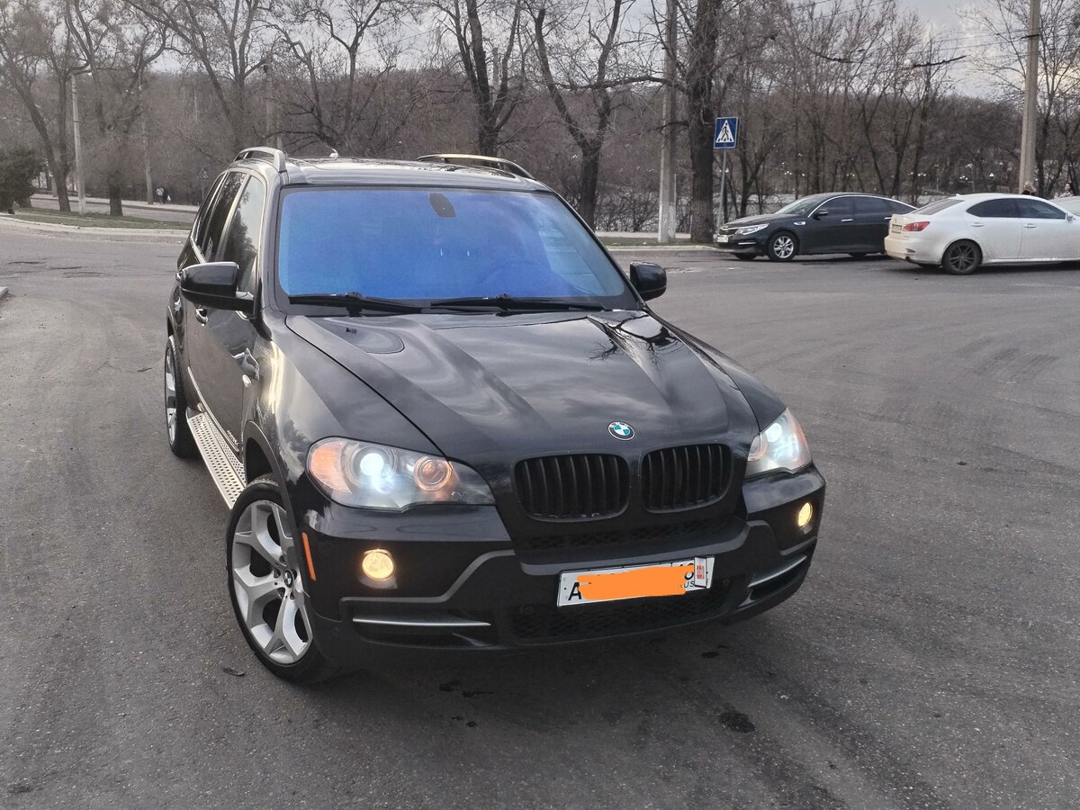 Купить б/у BMW X5 II (E70) 35d 3.0d AT (286 л.с.) 4WD дизель автомат в Донецке: чёрный БМВ Х5 II ...